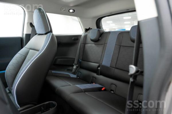 Pelēks MINI Hatch 2025 Rīga, ar dzinēja tilpumu 0.00 L un nobraukumu 4 tūkst. km par 35500 €, foto 6 vietnē AUTOMOTO.COM.LV