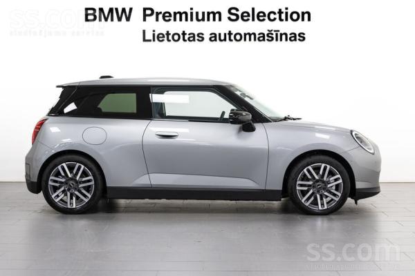 Pelēks MINI Hatch 2025 Rīga, ar dzinēja tilpumu 0.00 L un nobraukumu 4 tūkst. km par 35500 €, foto 7 vietnē AUTOMOTO.COM.LV