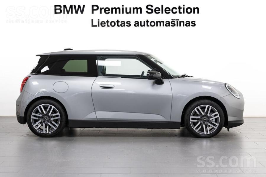 Pelēks MINI Hatch 2025 Rīga, ar dzinēja tilpumu 0.00 L un nobraukumu 4 tūkst. km par 35500 €, foto 8 vietnē AUTOMOTO.COM.LV