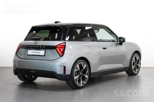 Pelēks MINI Hatch 2026 Rīga, ar dzinēja tilpumu 1.50 L un nobraukumu 17 tūkst. km par 40900 €, foto 3 vietnē AUTOMOTO.COM.LV