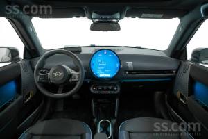 Pelēks MINI Hatch 2026 Rīga, ar dzinēja tilpumu 1.50 L un nobraukumu 17 tūkst. km par 40900 €, foto 14 vietnē AUTOMOTO.COM.LV
