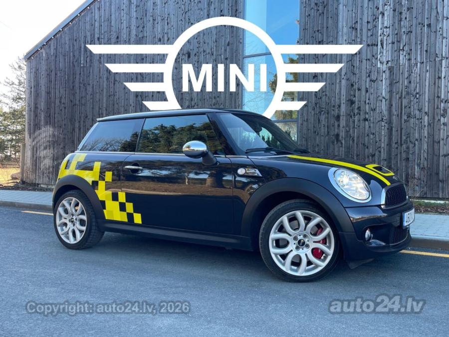 Melns MINI John Cooper Works 2008 Tallina, ar dzinēja tilpumu 1.60 L un nobraukumu 152 tūkst. km par 10499 €, foto 1 vietnē AUTOMOTO.COM.LV