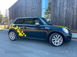 Melns MINI John Cooper Works 2008 Tallina, ar dzinēja tilpumu 1.60 L un nobraukumu 152 tūkst. km par 10499 €, foto 6 vietnē AUTOMOTO.COM.LV