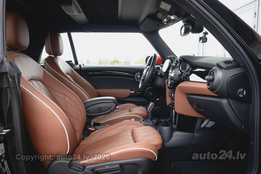 Zaļš MINI John Cooper Works 2022 Tartu, ar dzinēja tilpumu 2.00 L un nobraukumu 24 tūkst. km par 30900 €, foto 18 vietnē AUTOMOTO.COM.LV