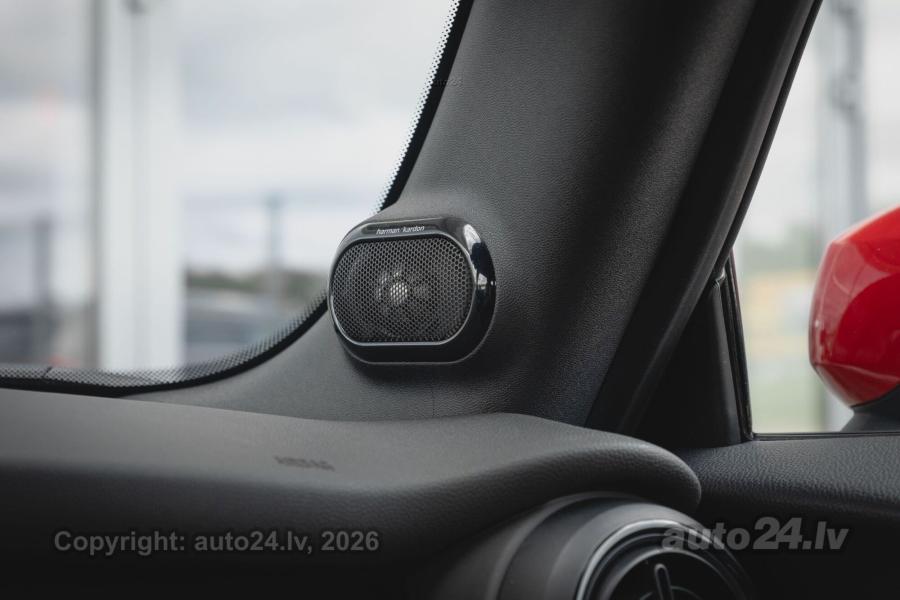 Zaļš MINI John Cooper Works 2022 Tartu, ar dzinēja tilpumu 2.00 L un nobraukumu 24 tūkst. km par 30900 €, foto 24 vietnē AUTOMOTO.COM.LV