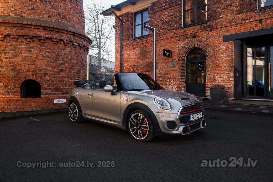 Grey MINI John Cooper Works 2017 in Tallinn, with an engine capacity of 2.00 L and mileage of 59 thousand km for 19500 €, photo 5 on AUTOMOTO.COM.LV