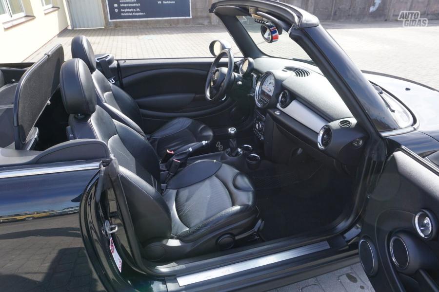 Melns MINI One 2011 Kvietiniai, ar dzinēja tilpumu 1.60 L un nobraukumu 181 tūkst. km par 3700 €, foto 11 vietnē AUTOMOTO.COM.LV