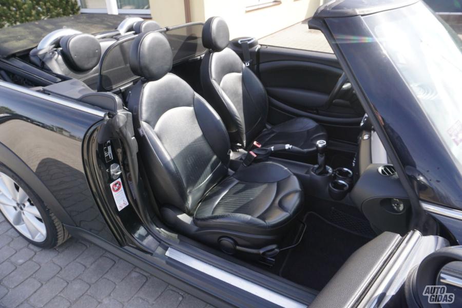 Melns MINI One 2011 Kvietiniai, ar dzinēja tilpumu 1.60 L un nobraukumu 181 tūkst. km par 3700 €, foto 12 vietnē AUTOMOTO.COM.LV
