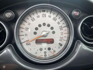 Melns MINI One 2005 Viļņa, ar dzinēja tilpumu 1.40 L un nobraukumu 292 tūkst. km par 1500 €, foto 9 vietnē AUTOMOTO.COM.LV