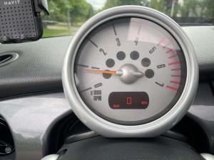 Melns MINI One 2005 Viļņa, ar dzinēja tilpumu 1.40 L un nobraukumu 292 tūkst. km par 1500 €, foto 10 vietnē AUTOMOTO.COM.LV