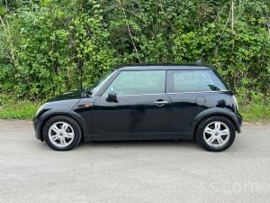 Black MINI One 2005 in Riga, with an engine capacity of 1.60 L and mileage of 0 thousand km for 1999 €, photo 3 on AUTOMOTO.COM.LV