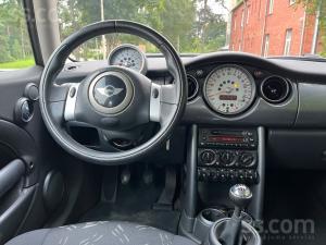 Melns MINI One 2005 Rīga, ar dzinēja tilpumu 1.60 L un nobraukumu 0 tūkst. km par 1999 €, foto 12 vietnē AUTOMOTO.COM.LV