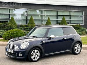 Black MINI One 2013 in Riga, with an engine capacity of 1.60 L and mileage of 252 thousand km for 3790 €, photo 3 on AUTOMOTO.COM.LV