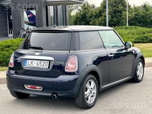 Black MINI One 2013 in Riga, with an engine capacity of 1.60 L and mileage of 252 thousand km for 3790 €, photo 13 on AUTOMOTO.COM.LV