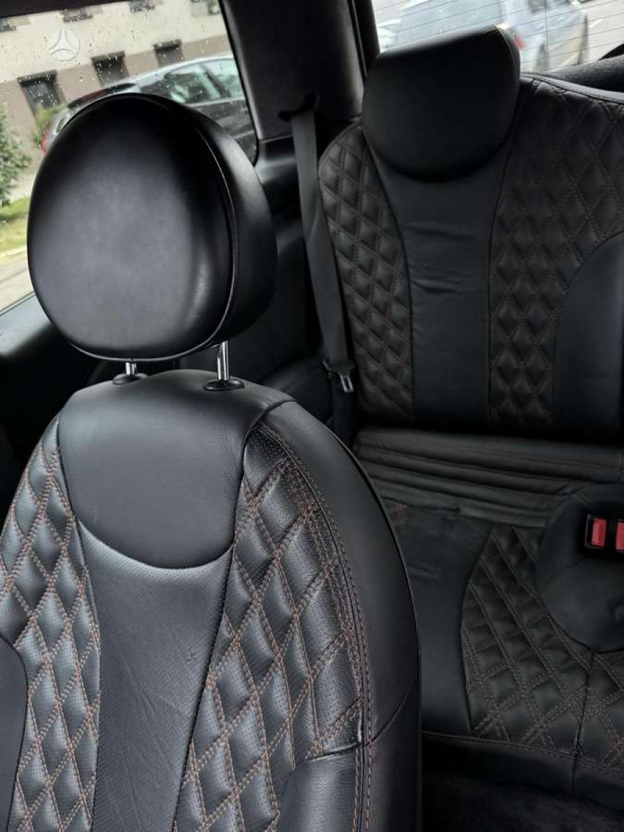 Melns MINI One 2002 Viļņa, ar dzinēja tilpumu 1.60 L un nobraukumu 261 tūkst. km par 1600 €, foto 7 vietnē AUTOMOTO.COM.LV