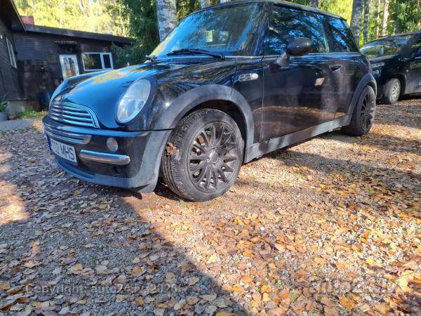 Black MINI One 2002 in Tallinn, with an engine capacity of 1.60 L and mileage of 222 thousand km for 1690 €, photo 3 on AUTOMOTO.COM.LV