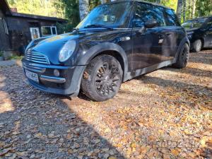 Black MINI One 2002 in Tallinn, with an engine capacity of 1.60 L and mileage of 222 thousand km for 1690 €, photo 3 on AUTOMOTO.COM.LV
