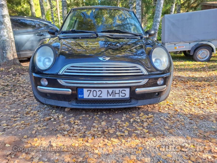 Black MINI One 2002 in Tallinn, with an engine capacity of 1.60 L and mileage of 222 thousand km for 1690 €, photo 4 on AUTOMOTO.COM.LV