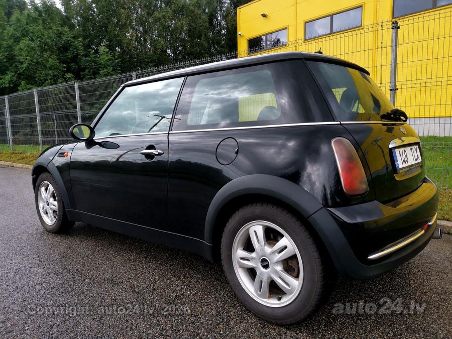 Melns MINI One 2004 Tartu, ar dzinēja tilpumu 1.60 L un nobraukumu 230 tūkst. km par 1250 €, foto 4 vietnē AUTOMOTO.COM.LV