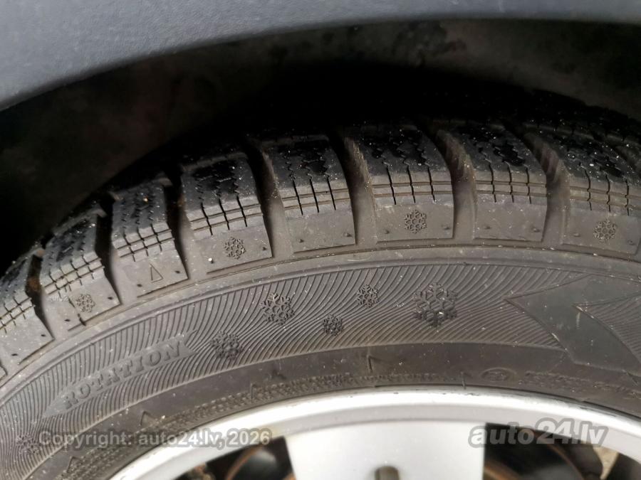 Melns MINI One 2004 Tartu, ar dzinēja tilpumu 1.60 L un nobraukumu 230 tūkst. km par 1250 €, foto 9 vietnē AUTOMOTO.COM.LV