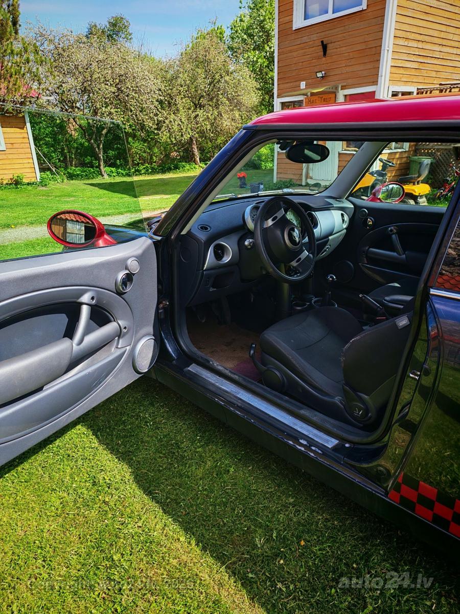 Black MINI One 2005 in Tallinn, with an engine capacity of 1.60 L and mileage of 218 thousand km for 1290 €, photo 6 on AUTOMOTO.COM.LV
