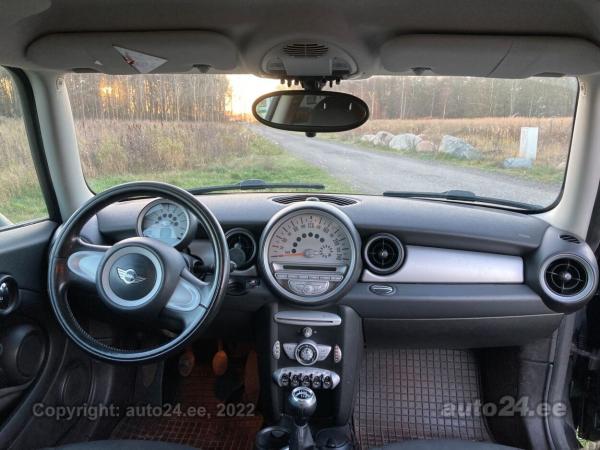 Black MINI One 2007 in Tallinn, with an engine capacity of 1.40 L and mileage of 237 thousand km for 2900 €, photo 11 on AUTOMOTO.COM.LV