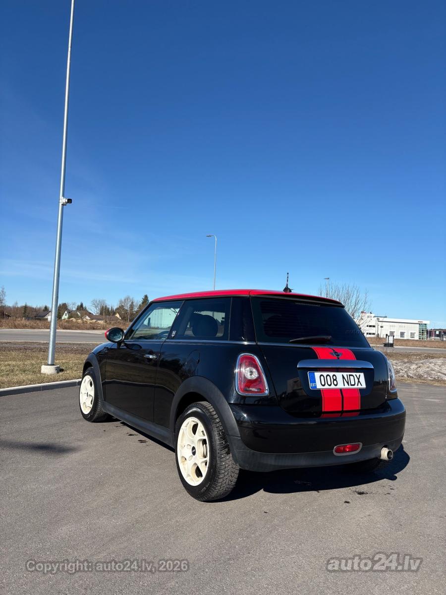 Melns MINI One 2009 Tallina, ar dzinēja tilpumu 1.40 L un nobraukumu 120 tūkst. km par 5000 €, foto 3 vietnē AUTOMOTO.COM.LV