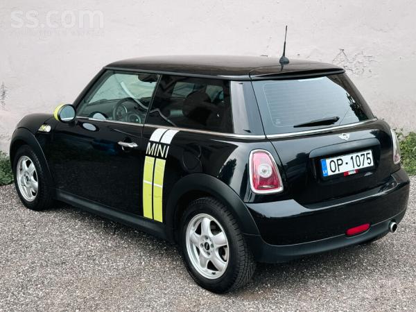 Melns MINI One 2009 Rīga, ar dzinēja tilpumu 1.40 L un nobraukumu 222 tūkst. km par 2590 €, foto 6 vietnē AUTOMOTO.COM.LV