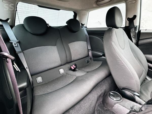 Melns MINI One 2009 Rīga, ar dzinēja tilpumu 1.40 L un nobraukumu 222 tūkst. km par 2590 €, foto 10 vietnē AUTOMOTO.COM.LV