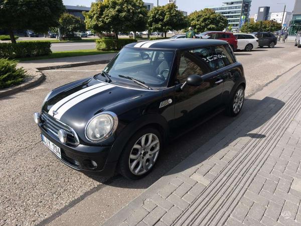 Мини Ван 2009 в Вильнюс на AUTOMOTO.COM.LV Черный Мини Ван 2009 в Вильнюс, объемом двигателя 1.40 л и пробегом 193 тыс. км за 3850 €, фото 4 на AUTOMOTO.COM.LV