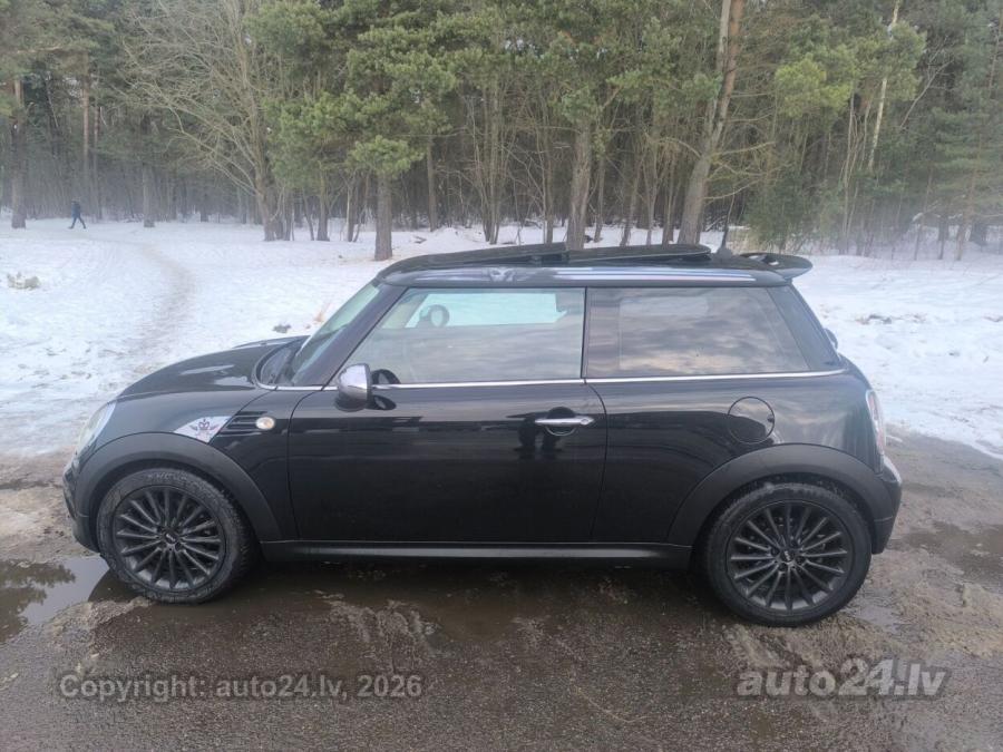 Black MINI One 2011 in Tallinn, with an engine capacity of 1.60 L and mileage of 188 thousand km for 7150 €, photo 1 on AUTOMOTO.COM.LV