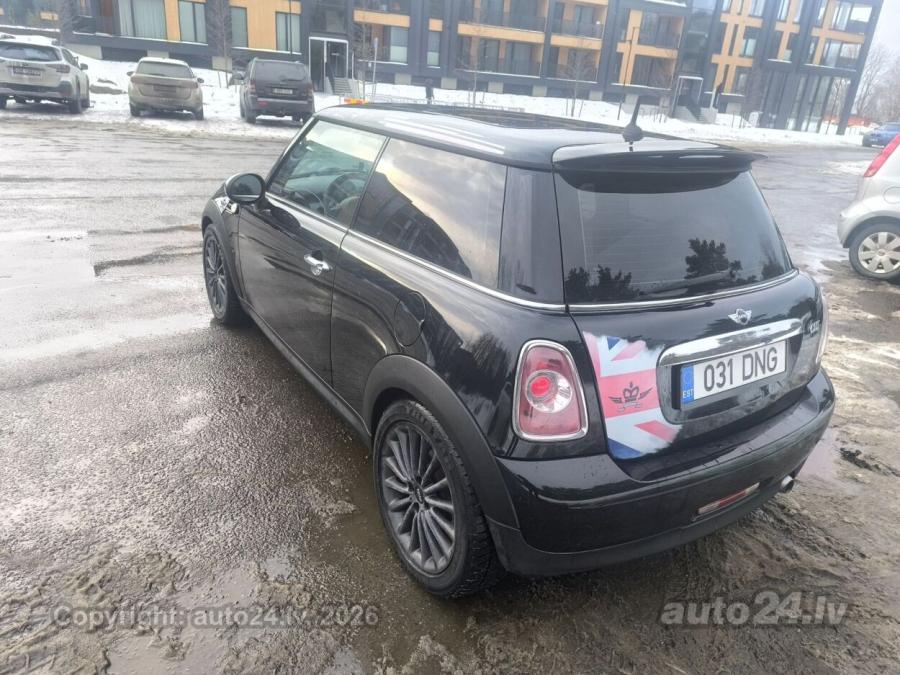 Black MINI One 2011 in Tallinn, with an engine capacity of 1.60 L and mileage of 188 thousand km for 7150 €, photo 8 on AUTOMOTO.COM.LV