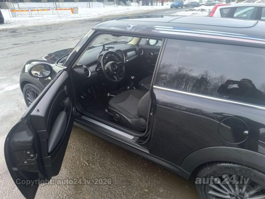 Black MINI One 2011 in Tallinn, with an engine capacity of 1.60 L and mileage of 188 thousand km for 7150 €, photo 12 on AUTOMOTO.COM.LV