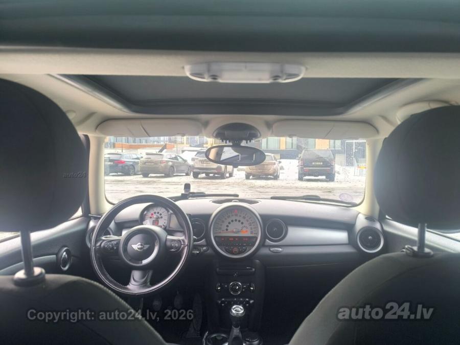 Black MINI One 2011 in Tallinn, with an engine capacity of 1.60 L and mileage of 188 thousand km for 7150 €, photo 20 on AUTOMOTO.COM.LV
