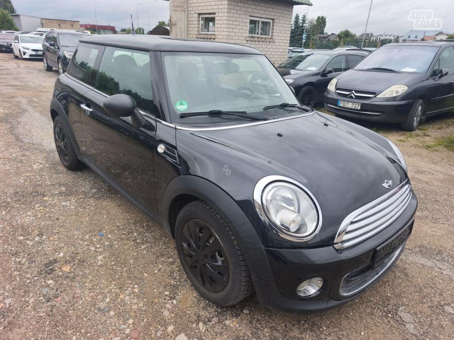 Melns MINI One 2011 Utena, ar dzinēja tilpumu 1.60 L un nobraukumu 92 tūkst. km par 3100 €, foto 9 vietnē AUTOMOTO.COM.LV