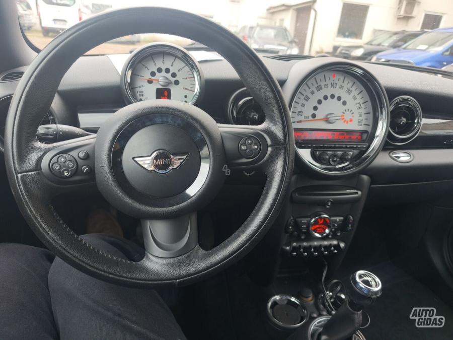 Melns MINI One 2011 Utena, ar dzinēja tilpumu 1.60 L un nobraukumu 92 tūkst. km par 3100 €, foto 11 vietnē AUTOMOTO.COM.LV