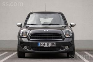 Black MINI One 2013 in Riga, with an engine capacity of 1.60 L and mileage of 209 thousand km for 5700 €, photo 3 on AUTOMOTO.COM.LV