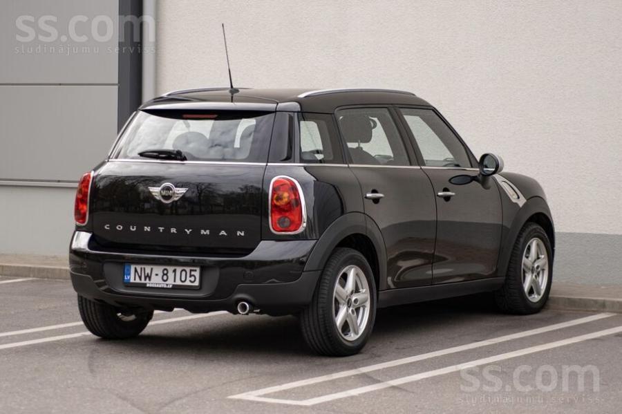 Black MINI One 2013 in Riga, with an engine capacity of 1.60 L and mileage of 209 thousand km for 5700 €, photo 5 on AUTOMOTO.COM.LV