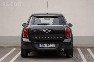 Black MINI One 2013 in Riga, with an engine capacity of 1.60 L and mileage of 209 thousand km for 5700 €, photo 6 on AUTOMOTO.COM.LV