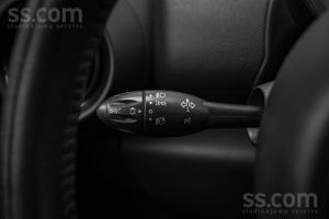 Black MINI One 2013 in Riga, with an engine capacity of 1.60 L and mileage of 209 thousand km for 5700 €, photo 14 on AUTOMOTO.COM.LV