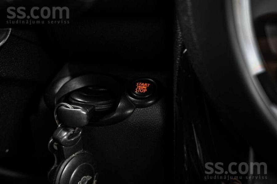 Black MINI One 2013 in Riga, with an engine capacity of 1.60 L and mileage of 209 thousand km for 5700 €, photo 19 on AUTOMOTO.COM.LV