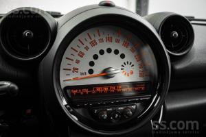 Black MINI One 2013 in Riga, with an engine capacity of 1.60 L and mileage of 209 thousand km for 5700 €, photo 22 on AUTOMOTO.COM.LV