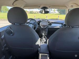 Black MINI One 2013 in Mazeikiai, with an engine capacity of 1.60 L and mileage of 167 thousand km for 3200 €, photo 10 on AUTOMOTO.COM.LV
