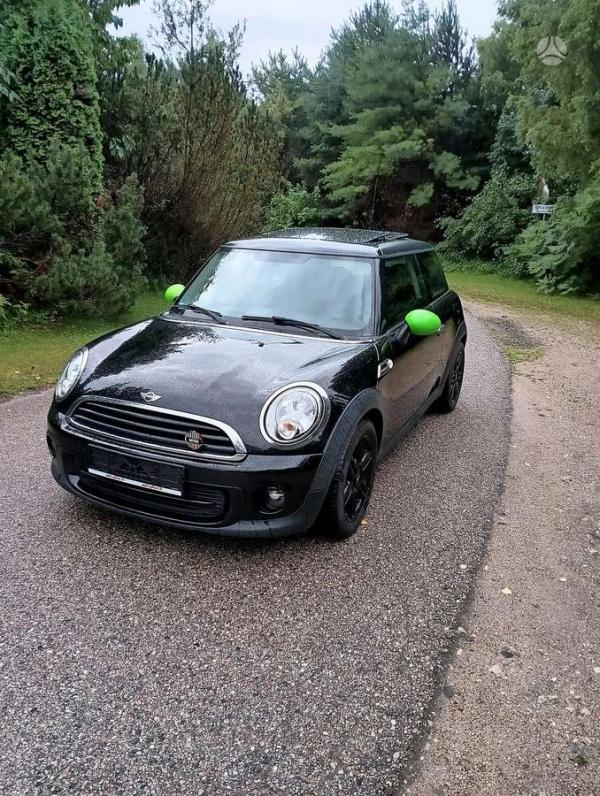 Black MINI One 2013 in Ukmerge, with an engine capacity of 1.60 L and mileage of 185 thousand km for 3350 €, photo 9 on AUTOMOTO.COM.LV