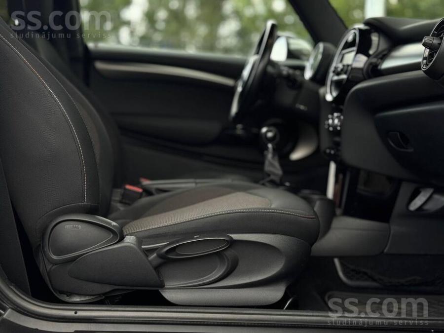 Melns MINI One 2014 Rīga, ar dzinēja tilpumu 1.50 L un nobraukumu 155 tūkst. km par 4990 €, foto 25 vietnē AUTOMOTO.COM.LV