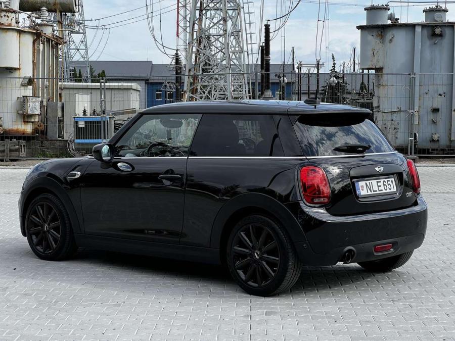 Melns MINI One 2019 Šauļi, ar dzinēja tilpumu 1.50 L un nobraukumu 49 tūkst. km par 10500 €, foto 11 vietnē AUTOMOTO.COM.LV