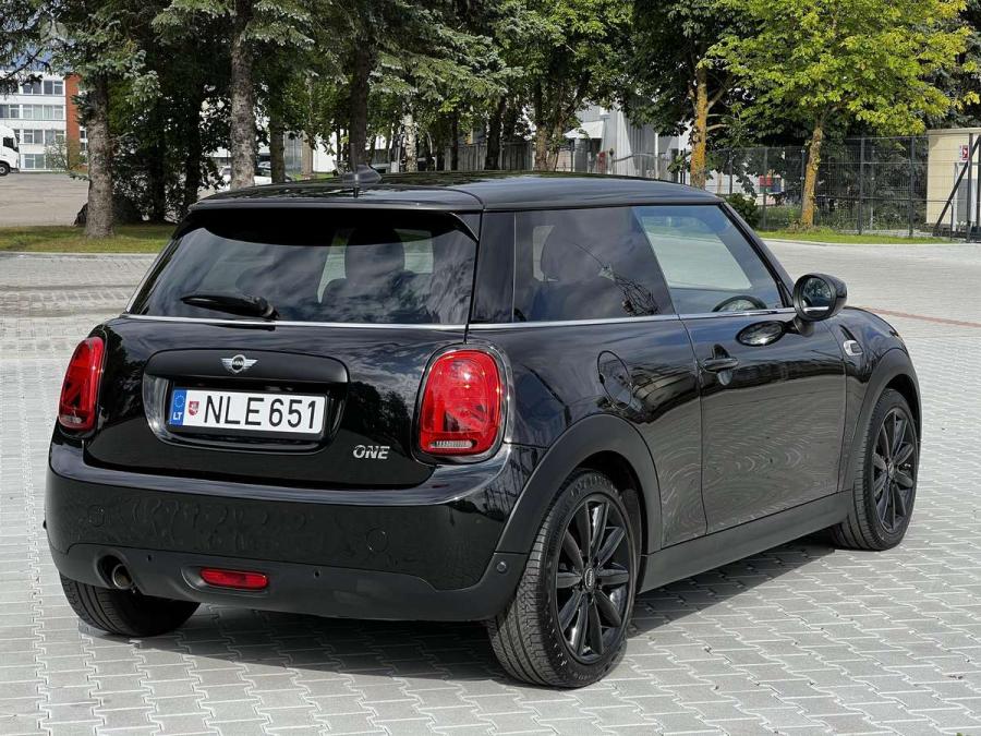 Melns MINI One 2019 Šauļi, ar dzinēja tilpumu 1.50 L un nobraukumu 49 tūkst. km par 10500 €, foto 12 vietnē AUTOMOTO.COM.LV