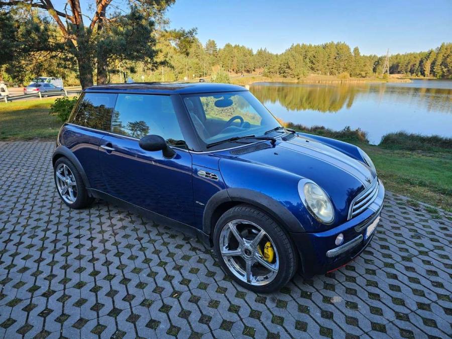 Zils MINI One 2001 Viļņa, ar dzinēja tilpumu 1.60 L un nobraukumu 249 tūkst. km par 1600 €, foto 1 vietnē AUTOMOTO.COM.LV
