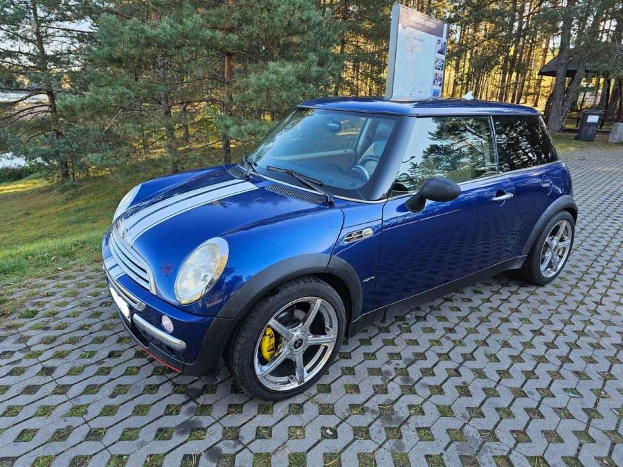 Zils MINI One 2001 Viļņa, ar dzinēja tilpumu 1.60 L un nobraukumu 249 tūkst. km par 1600 €, foto 3 vietnē AUTOMOTO.COM.LV