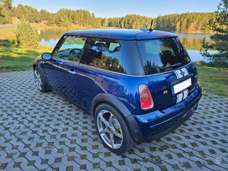 Zils MINI One 2001 Viļņa, ar dzinēja tilpumu 1.60 L un nobraukumu 249 tūkst. km par 1600 €, foto 4 vietnē AUTOMOTO.COM.LV